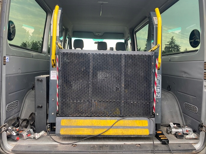 WINDA PODEST NA WÓZEK INWALIDZKI DO BUSA AUTOBUSU - 10867341574 ...