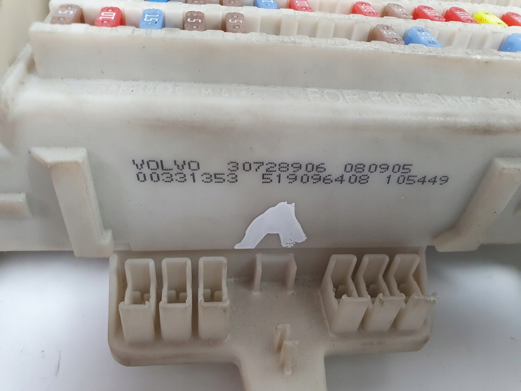 VOLVO V50 S40 SKRZYNKA MODUŁ CEM BSI 30728906 - 11775170844 - oficjalne ...