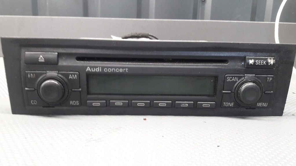 Radio CD Audi A3 8L - 12619737864 - oficjalne archiwum Allegro