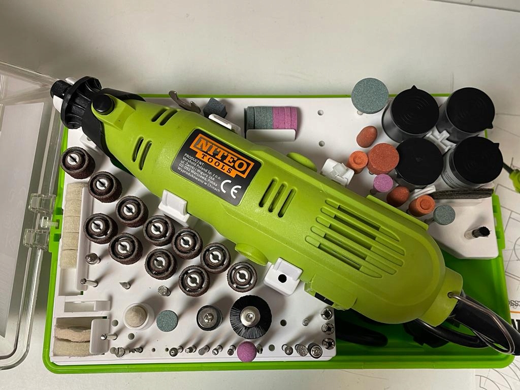 Multiszlifierka Niteo z akcesoriami (1458/22) - 12370299601 - oficjalne archiwum Allegro