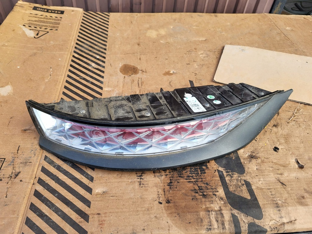 CITROEN DS7 LAMPA LEWA TYŁ 9824986580 - 14836774043 - oficjalne ...
