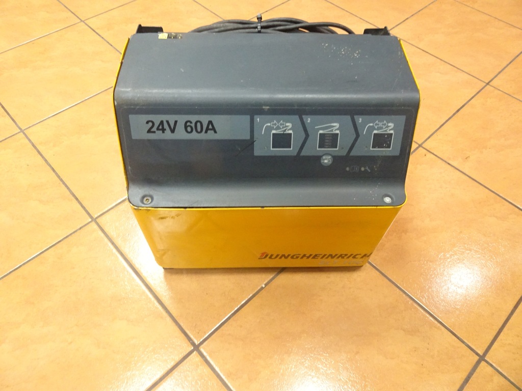 PROSTOWNIK ŁADOWARKA JUNGHEINRICH SLT 100 JH 24V 60A 230V 305-630 AH ...