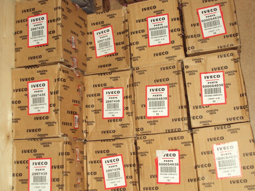 Купить НОВЫЙ IVECO STRALIS TRAKKER CURSOR 13 ЦИЛИНДРОВ 2997438: отзывы ...