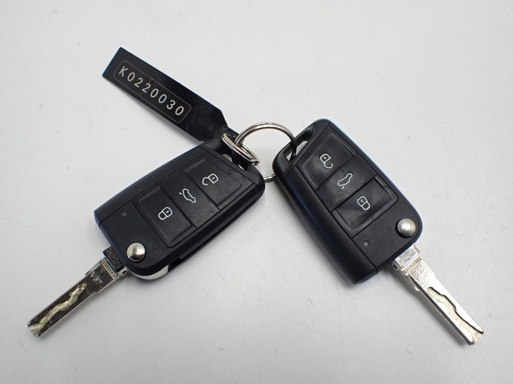 KLUCZYK KLUCZ PILOT LIFT SKODA OCTAVIA III 5E 19R - 13735326706 - oficjalne archiwum Allegro