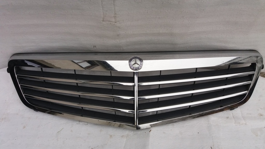 MERCEDES C-KLASA W204 GRILL ATRAPA A2048801283 - 7122150416 - oficjalne ...