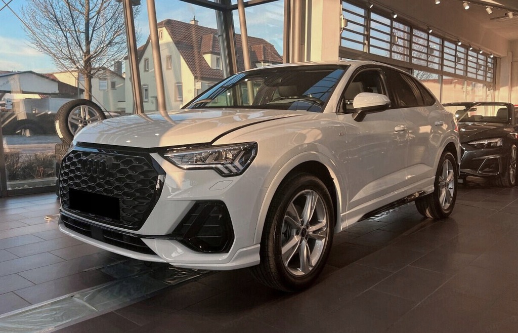 Od ręki - AUDI Q3 Sportback 45 TFSI e S Line Suv 1.4 (245KM) 2023 ...