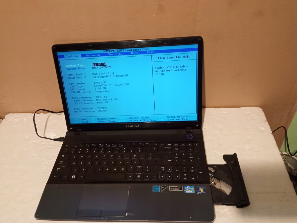 SAMSUNG NP300E5C i5 4GB - 11690955987 - oficjalne archiwum Allegro