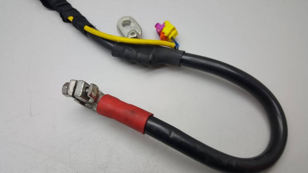 KLEMA PLUSOWA PRZEWÓD 4F0971225F AUDI A6 C6 3.0TDI - 7188974428 ...