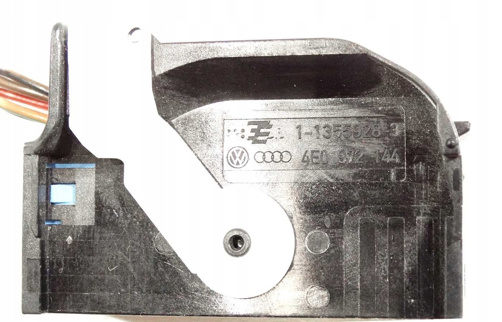 AUDI VW SKODA KOSTKA WTYCZKA 4E0972144 - 12088335674 - oficjalne ...