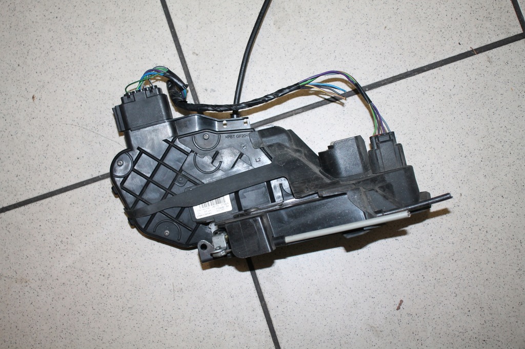 VOLVO V70 S80 XC70 XC60 ZAMEK LEWY PRZÓD 31416685 - 14110222094 ...