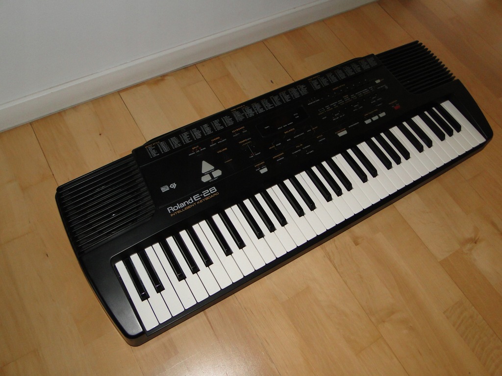 SUPER KEYBOARD ARRANGER ROLAND E28 + FUTERAŁ.TANIO - 8082795720 ...