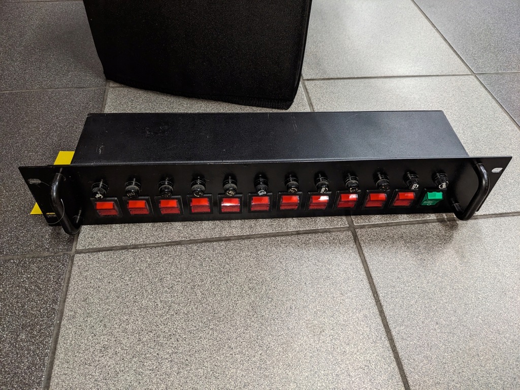 Sterownik świateł - Vav Dynamic PC19 - 14035391710 - oficjalne archiwum ...