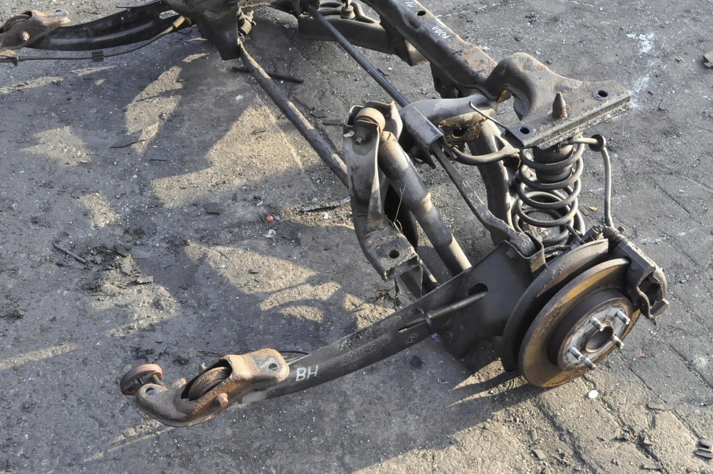 FORD MONDEO MK3 KOMBI ZAWIESZENIE BELKA TYŁ KOMBI - 13001459610 - oficjalne archiwum Allegro