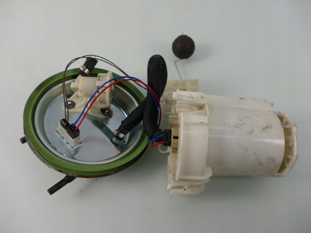 OPEL CORSA C LIFT 1.0 POMPA PALIWA KOSZ PŁYWAK - 11809864088 ...