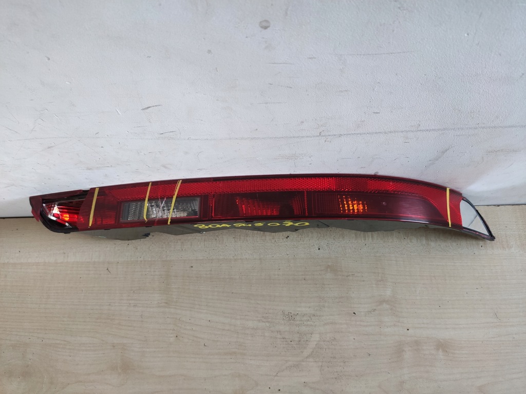 AUDI Q5 17^ prawa lampa tył 80A945070 - 11601874117 - oficjalne ...