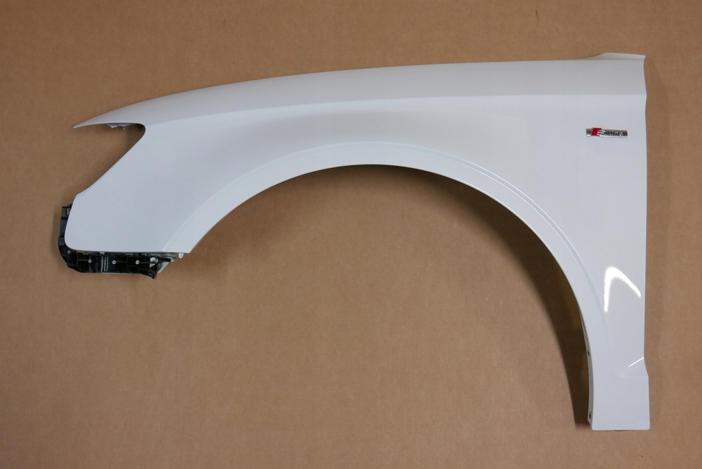 AUDI A3 8V BŁOTNIK LEWY PRZÓD LS9R SEDAN - 8103457153 - oficjalne archiwum Allegro