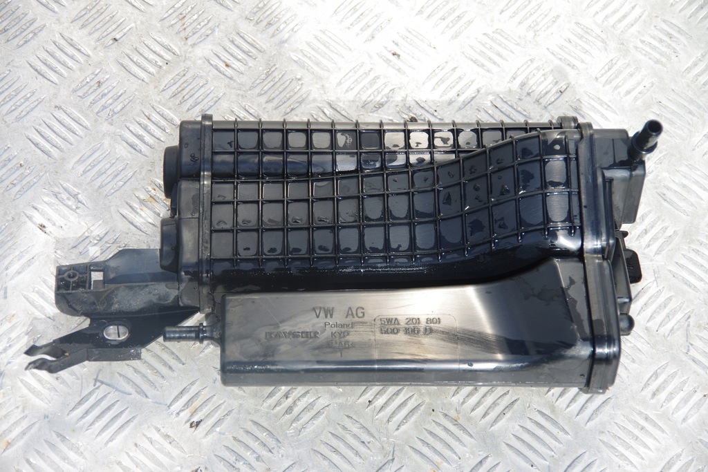 FILTR WĘGLOWY AUDI RS3 8V 8V5 A3 5WA201801 - 12747115970 - oficjalne ...