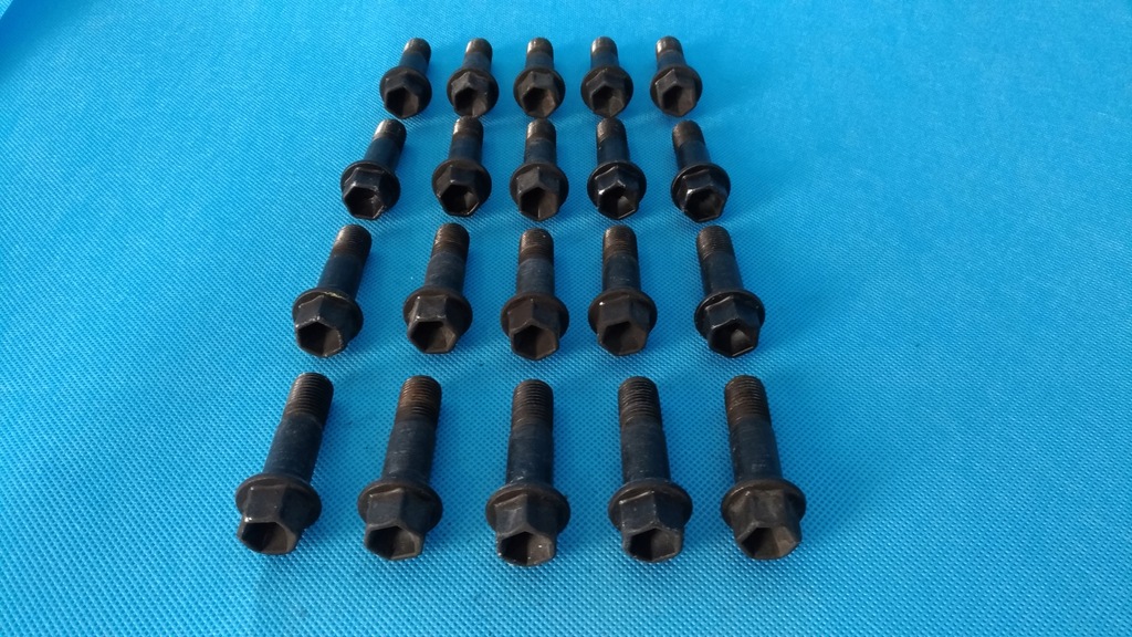 MERCEDES ŚRUBY DO KÓŁ ALUFELG KOMPLET A0009907607 - 8290659677 ...