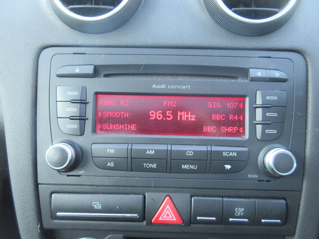 RADIO RADIOODTWARZACZ AUDI A3 8P - 11832658139 - oficjalne archiwum Allegro