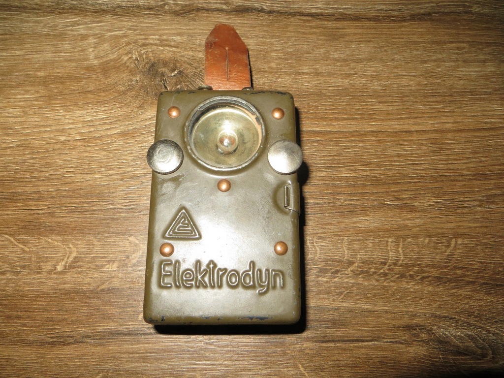 Polska wojskowa latarka sygnalizacyjna Elektrodyn - 12674640216 - oficjalne archiwum Allegro