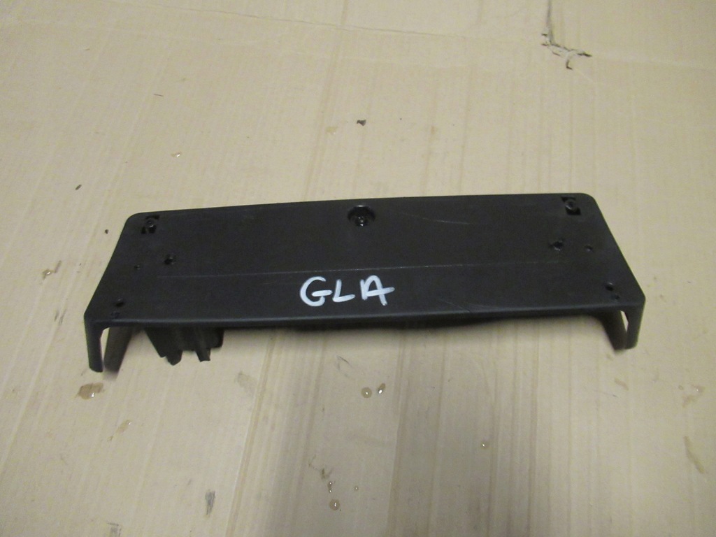 MERCEDES GLA PODKŁADKA POD TABLICE A1568850181 - 8863418248 - oficjalne ...