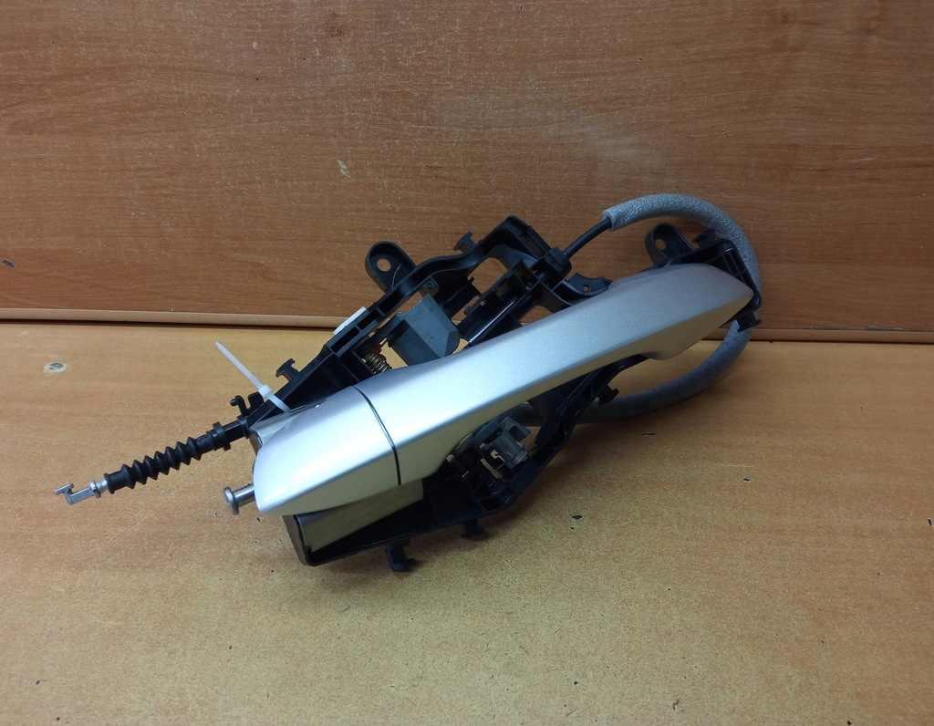 KLAMKA LEWA PRZEDNIA VW TIGUAN II 5N LA7WL EU - 12398139250 - oficjalne archiwum Allegro