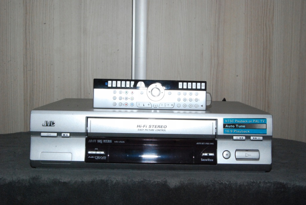 Magnetowid VHS JVC 6 Głowic HiFi - 11666661988 - oficjalne archiwum Allegro