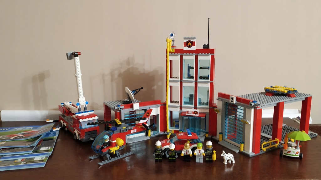 Lego City 60110 Fire Station KOMPLET - 11774763449 - oficjalne archiwum ...
