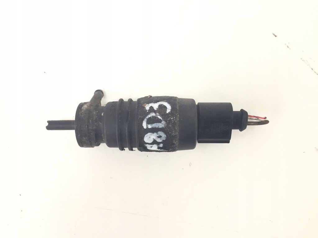 AUDI A8 D3 POMPKA PŁYNU SPRYSKIWACZY SZYBY - 7643141253 - oficjalne ...