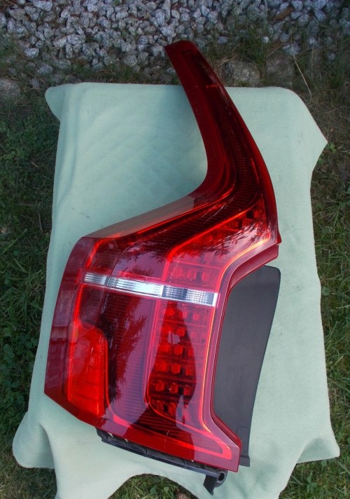 LAMPA TYLNA LEWA VOLVO XC90 II XC-90 II LED 15+ 31468537 - 14677235125 ...