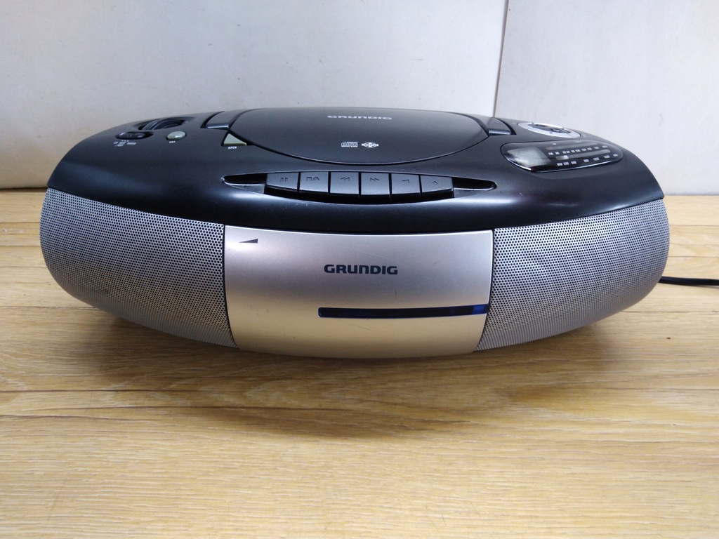 RADIO BOOMBOX GRUNDIG MP3 CD AUDIO FM/AM MEGA DZWIĘK - 14830581380 ...