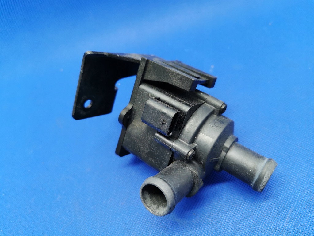 AUDI S4 A4 B8 DODATKOWA POMPA WODY 8K0819147A - 11958474503 - oficjalne ...