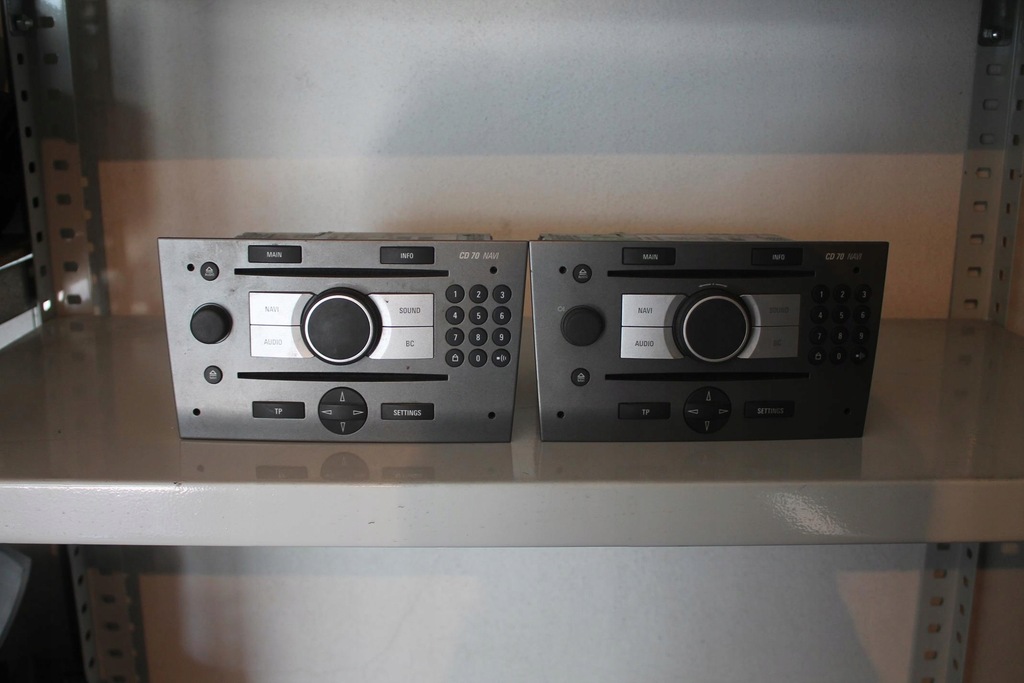 RADIO FABRYCZNE CD70 NAVI OPEL ZAFIRA MERIVA ASTRA - 8353363267 ...