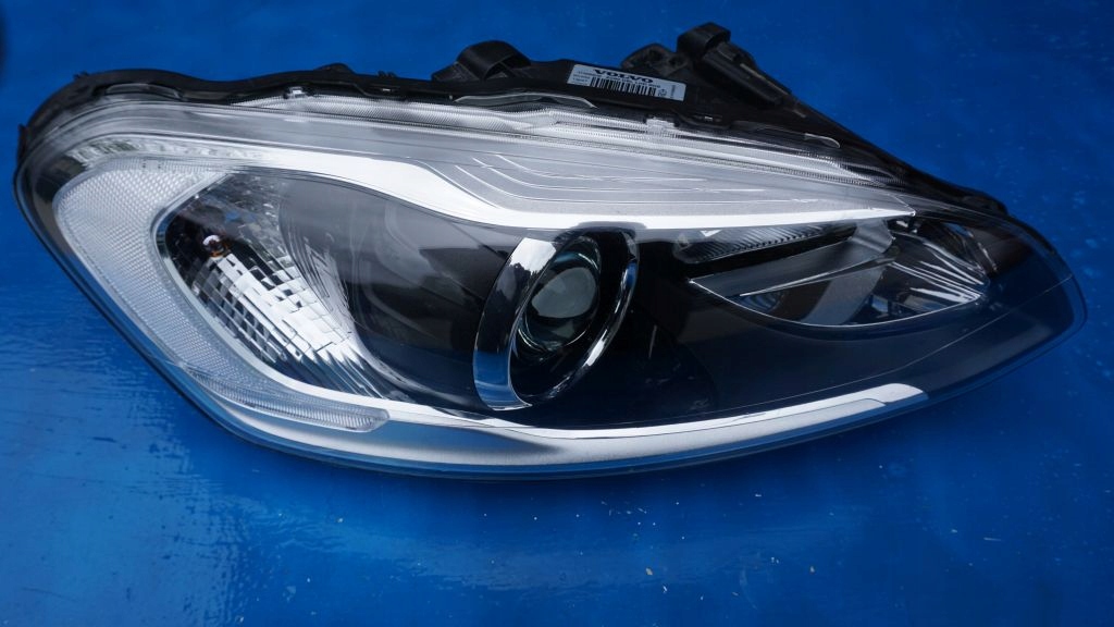 VOLVO XC60 lift LAMPA PRAWA XENON PRZÓD DBL 8 PIN - 15539698724 ...
