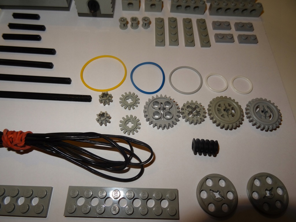 LEGO TECHNIC 8720 Motor Set 9v - 8021377510 - oficjalne archiwum Allegro