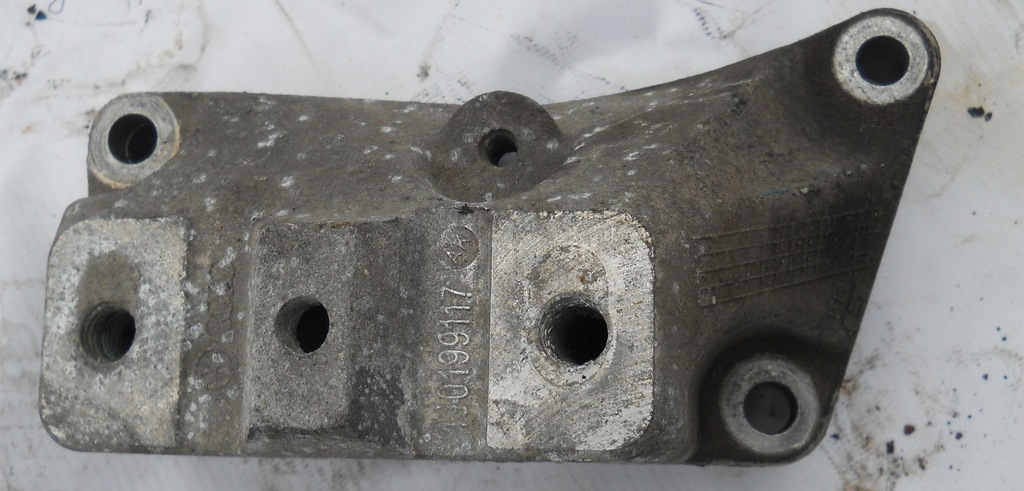 ŁAPA WSPORNIK SKRZYNI GOLF IV 1J0199117AK POZNAŃ - 8536455057 ...