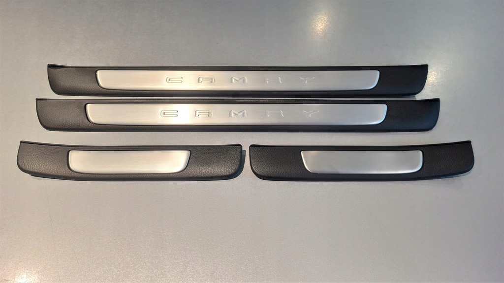 NAKŁADKA LISTWA OZDOBNA PROGU - TOYOTA CAMRY 18- - 13158487609 ...