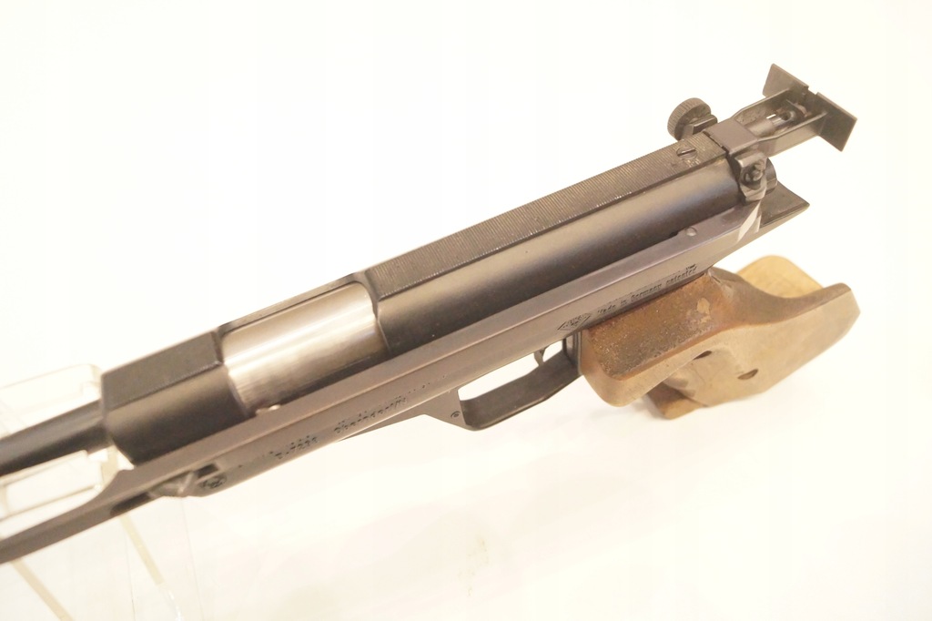 WIATRÓWKA PISTOLET FEINWERKBAU 80 FWB 80 PRAWY - 12045903984 ...