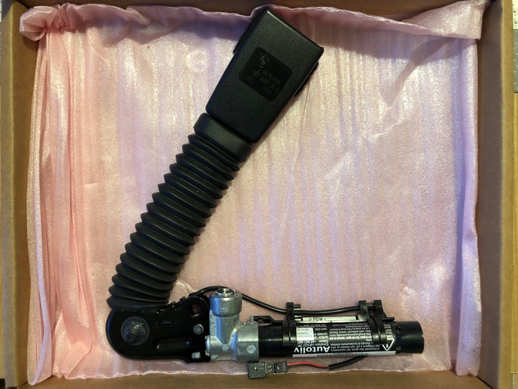 BMW F10 Napinacz pasa bezpieczeństwa prawy przód - 7679265903 ...