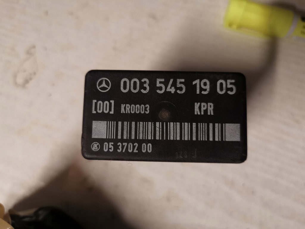 MERCEDES W124 2.3 BENZYNA PRZEKAŹNIK POMPY PALIWA 0035451905 ...