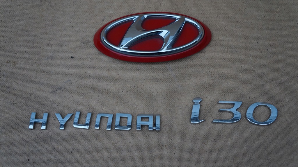 HYUNDAI I30 EMBLEMAT LOGO ZNACZEK KLAPY NAPIS - 14702785417 - oficjalne ...