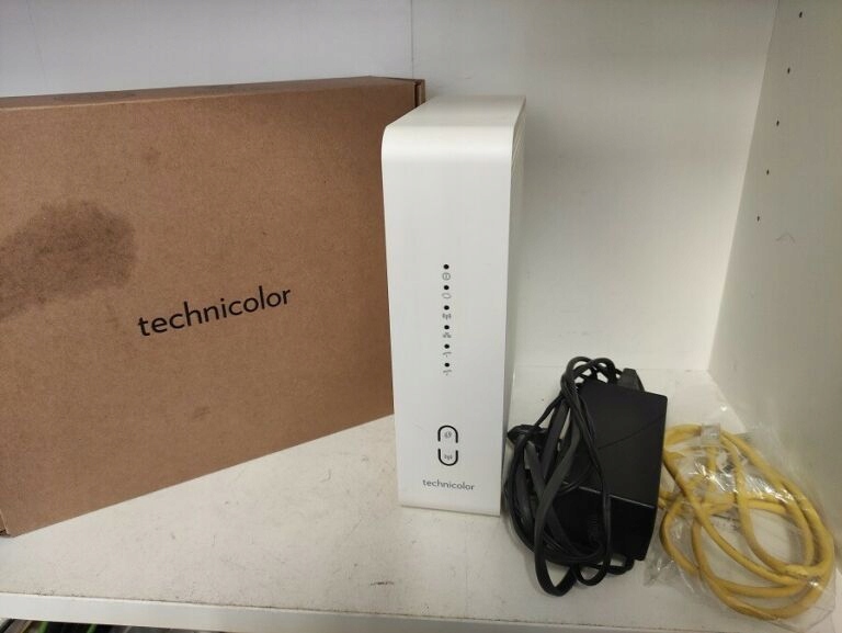 ROUTER TECHNICOLOR CGA2121 - 11026409385 - oficjalne archiwum Allegro