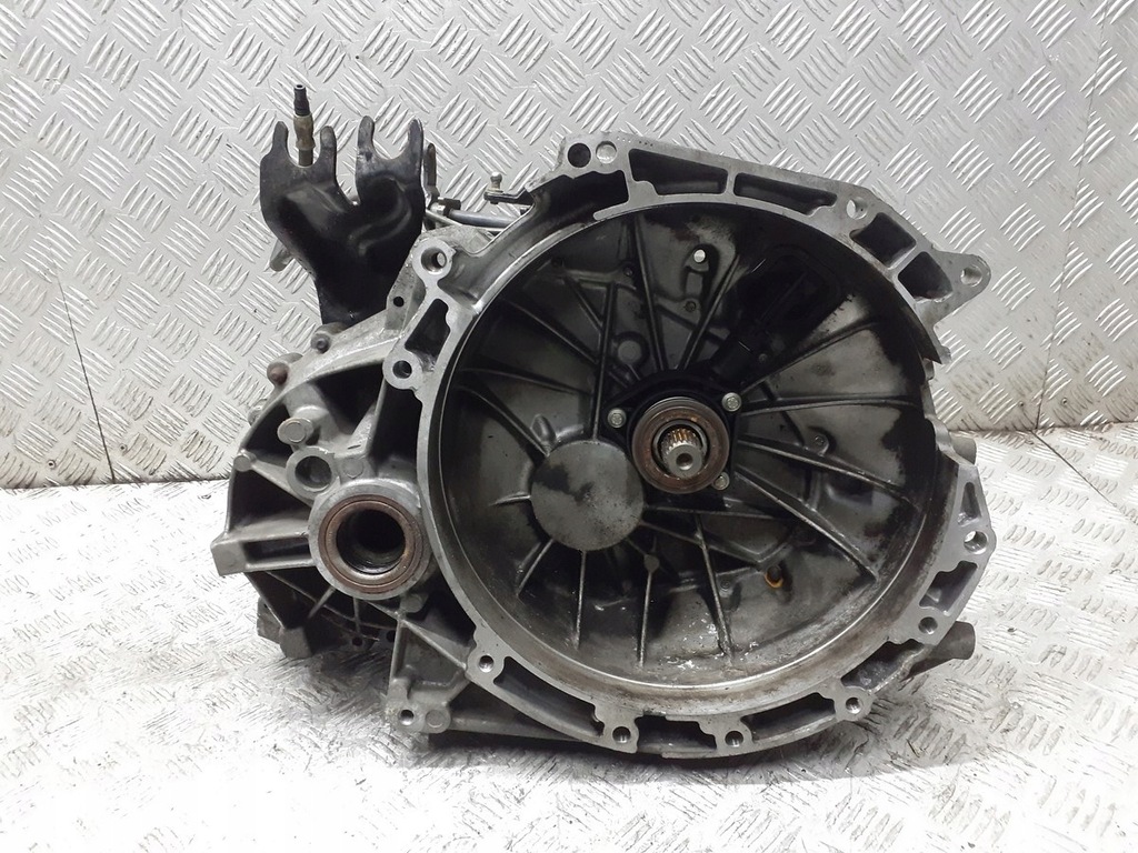 SKRZYNIA BIEGÓW FORD FOCUS MK2 1.6 4M5R-7002-VC - 13174696127 - oficjalne archiwum Allegro