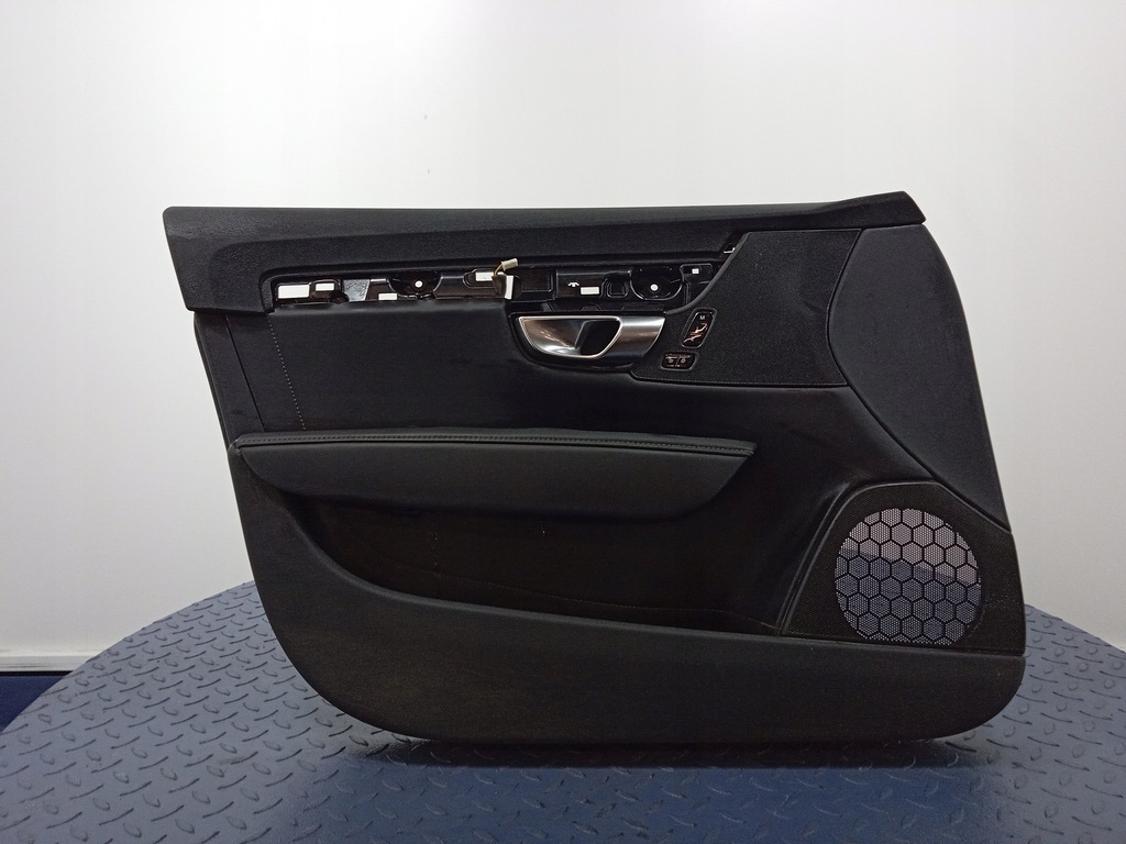 VOLVO V90 II BOCZEK DRZWI PRZÓD LEWY 31393164 EU - 13440193489 ...