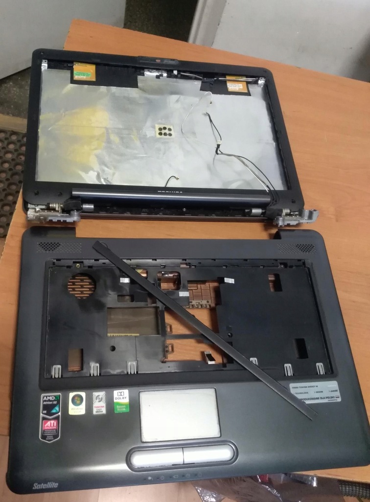 Toshiba Satellite A300D obudowa góra+dół+klapa kpl - 13199280180 - oficjalne archiwum Allegro
