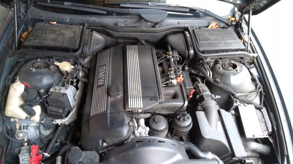SILNIK BMW M54B25 JESZCZE W AUCIE - 11210565312 - oficjalne archiwum ...