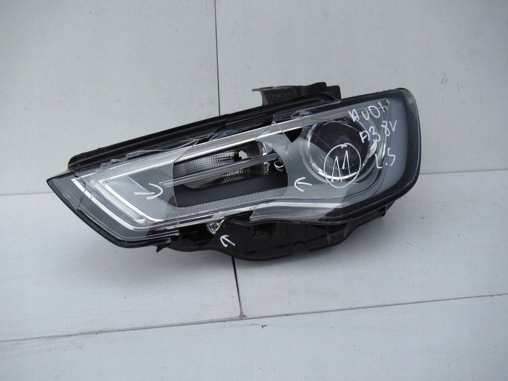 AUDI A3 S3 8V 13- LAMPA BI XENON LEWA 8V0941005 - 10895447607 - oficjalne archiwum Allegro
