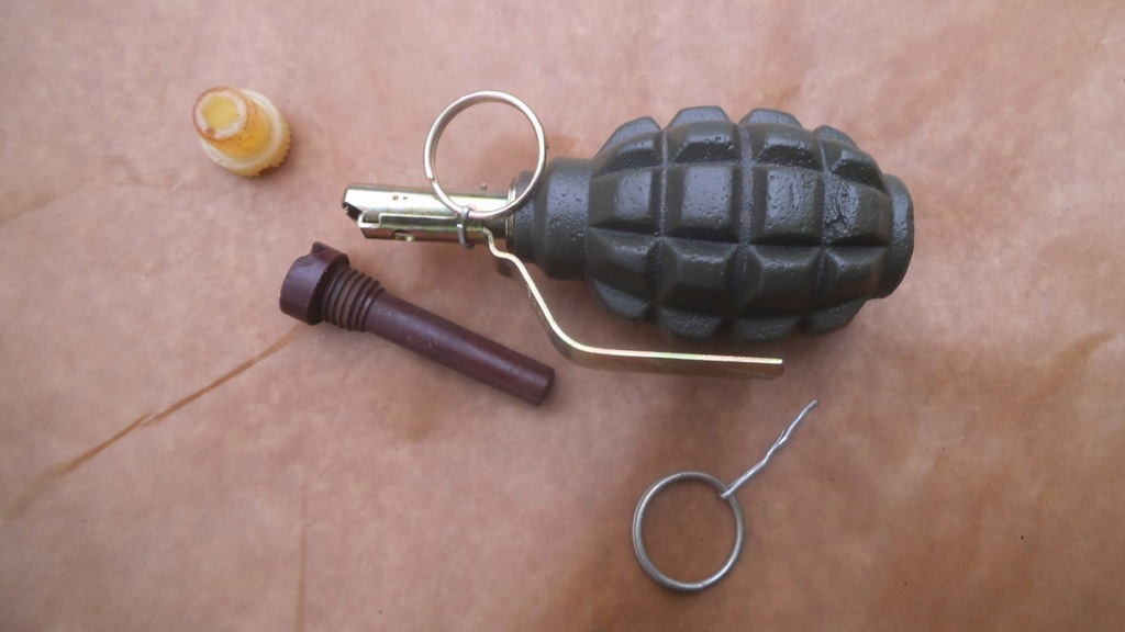 F1 GRANAT OBRONNY ORYGINAŁ KOMLET - 11437951807 - oficjalne archiwum ...