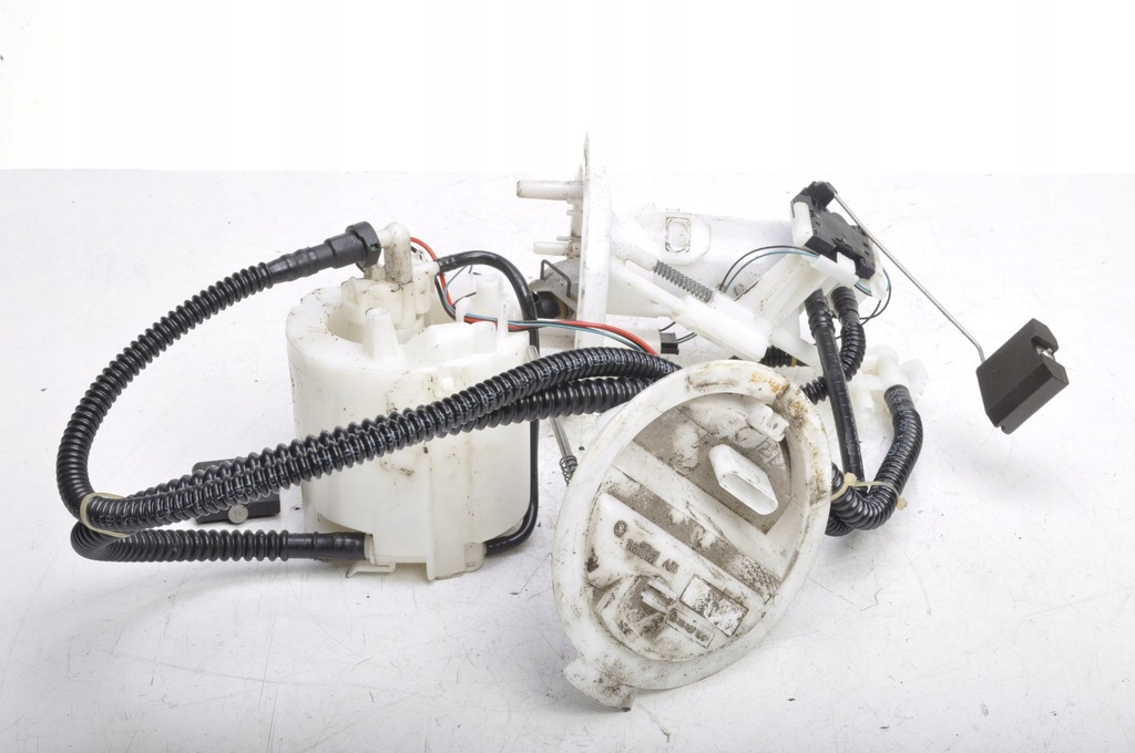 MERCEDES W204 1.8 POMPA PALIWA A2044700294 - 12786115703 - oficjalne ...