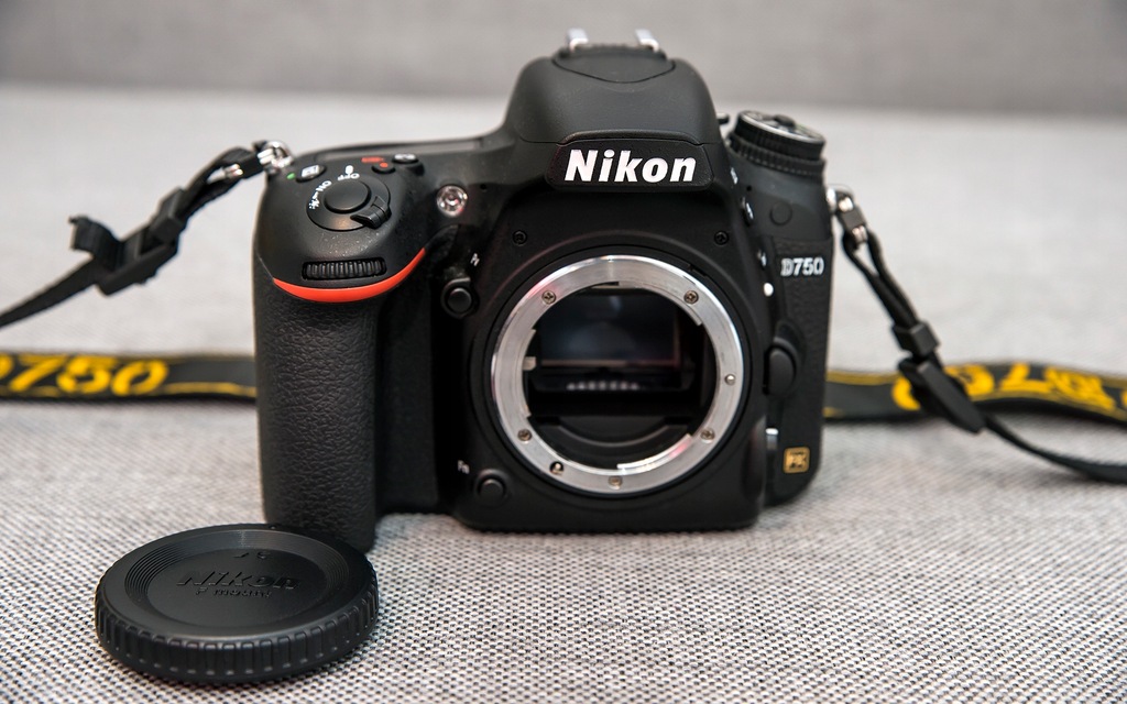 Nikon D750 + Grip - 7710489258 - oficjalne archiwum Allegro